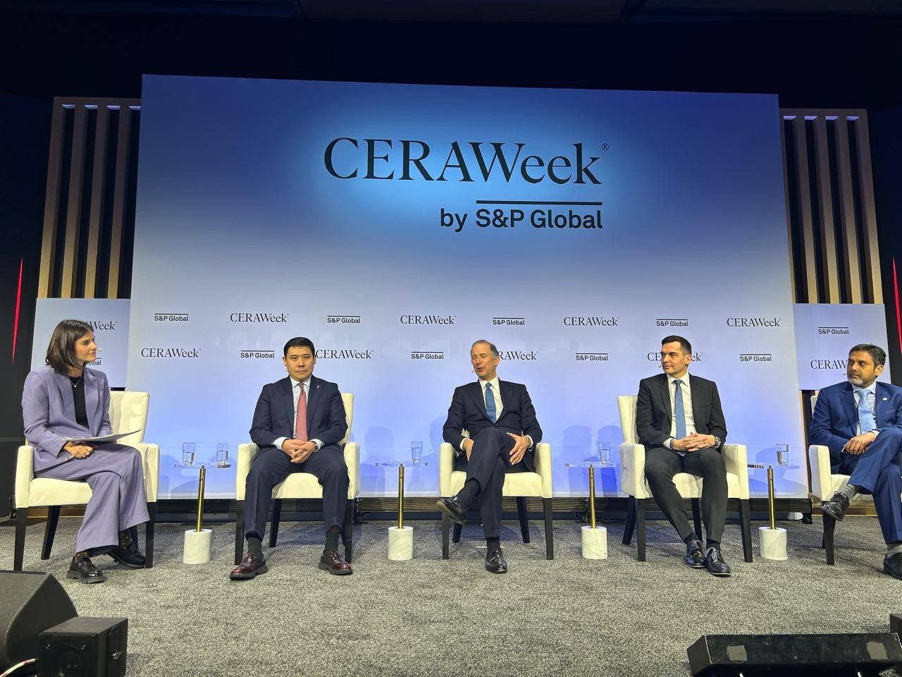 Руководство QazaqGaz приняло участие в CERAWeek 2025 - AME Global